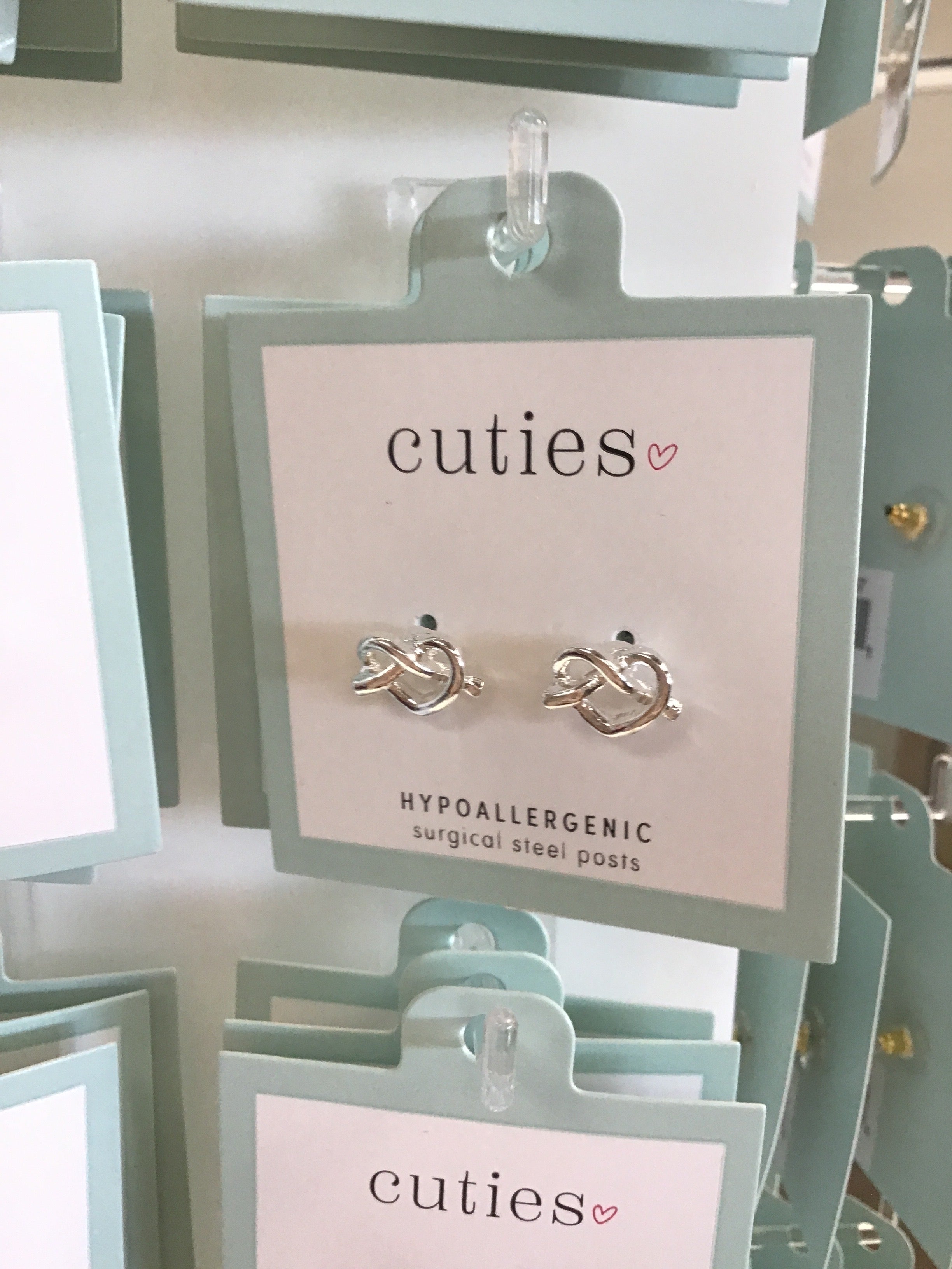 Silver Heart With Twist – Lou Nell's